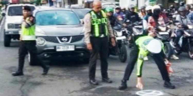 Pagi Berduka di Gejayan Sleman: Kisah Lansia Meninggal Saat Menyebrang ...